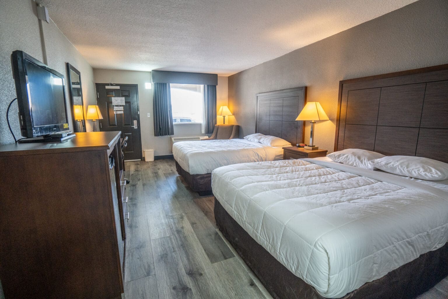 Corporate Lodging Hotels, Reserve and Book with CHS
